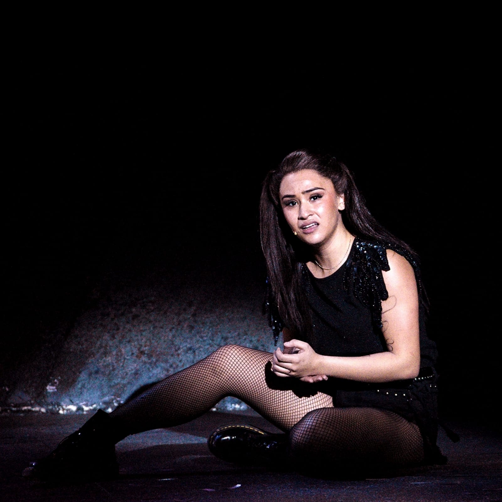 Alizé Cruz | Singer & Performer | SIX US Tour